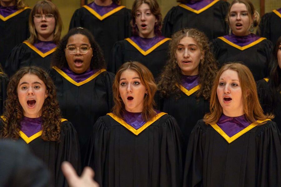 Spring Break Roundup: Knox College Students Embrace Diverse ...