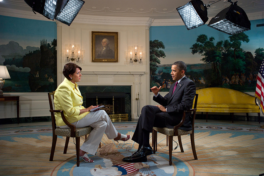 Journalist Lara Moritz '90 Wins Amelia Earhart Award - Knox College